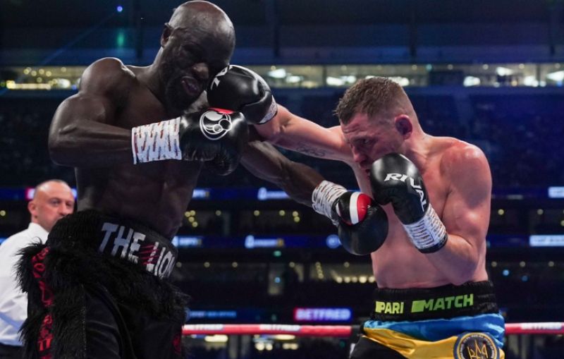 Видео боя Денис Беринчик - Иван Менди | Fightnews.info